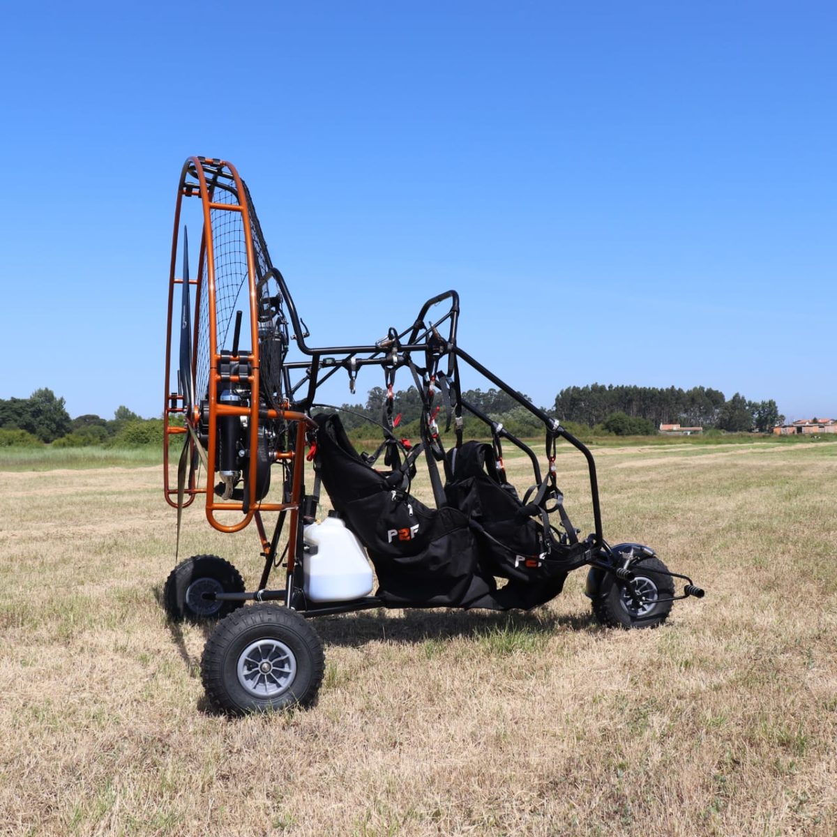 Power2Fly Fenix Light tandem trike with Vittorazi Cosmos 300 Dual Start ...